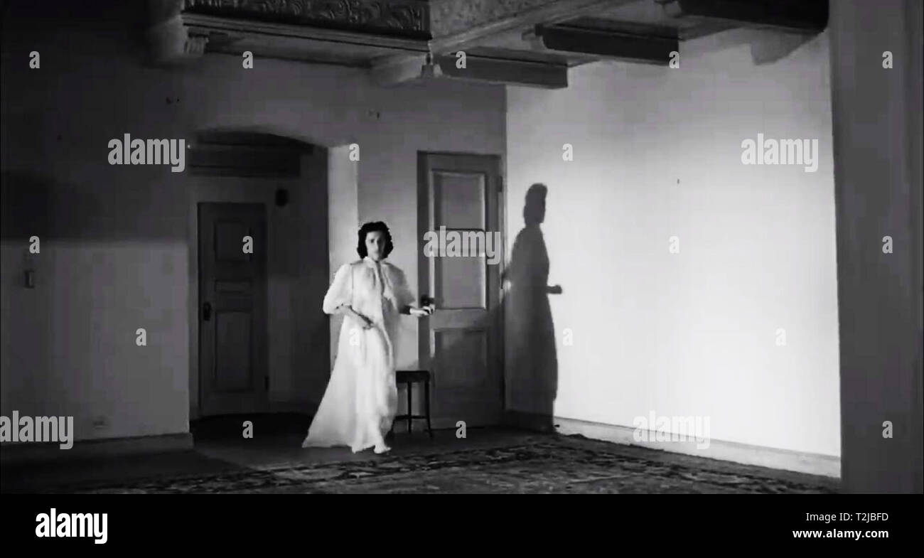 Woman screaming horror 1950s hi-res stock photography and images - Alamy