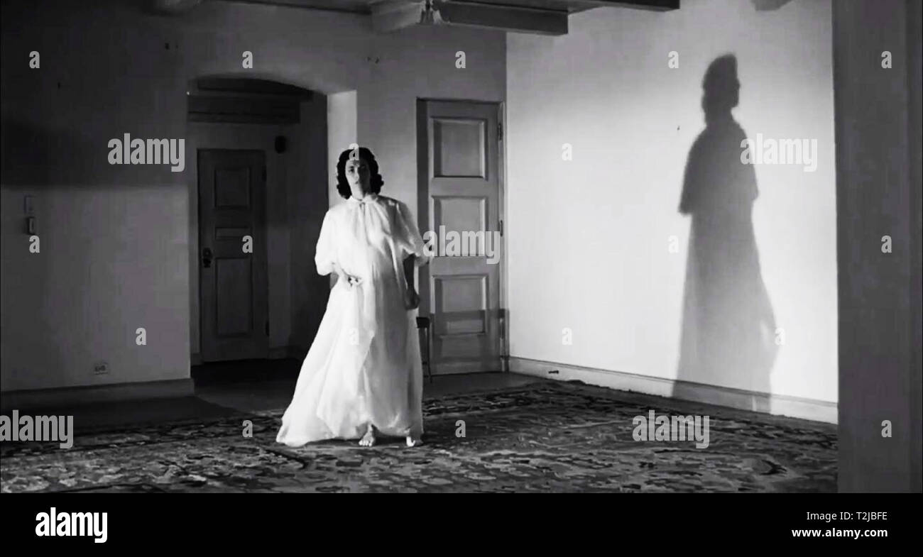 Woman screaming horror 1950s hi-res stock photography and images - Alamy