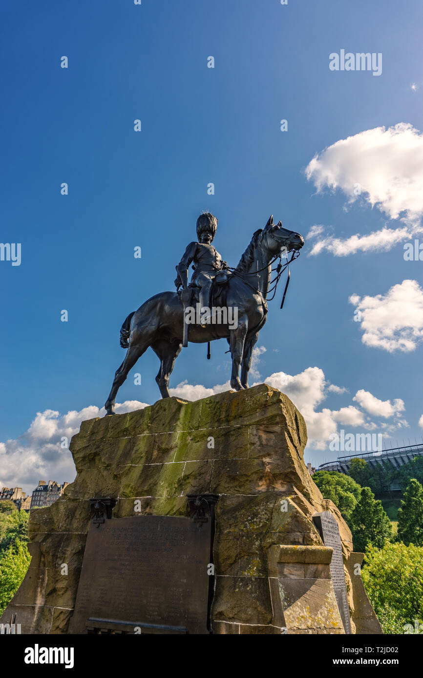 Details of Edinburgh city, Statue, Scotland Uk, Traveling in Europe ...