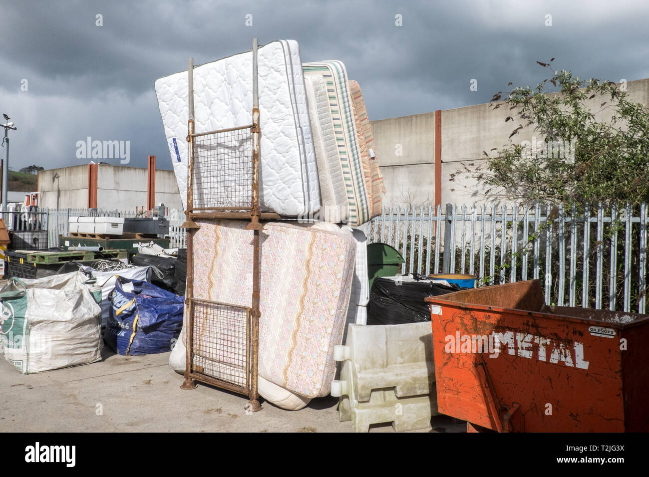 Mid uk recycling hi-res stock photography and images - Alamy