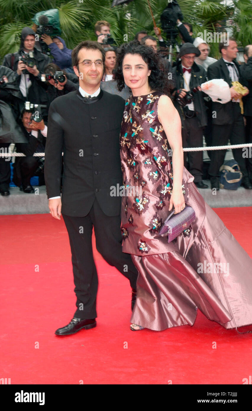 CANNES, FRANCE. May 10, 2000: Director Atom Egoyan & wife at the ...