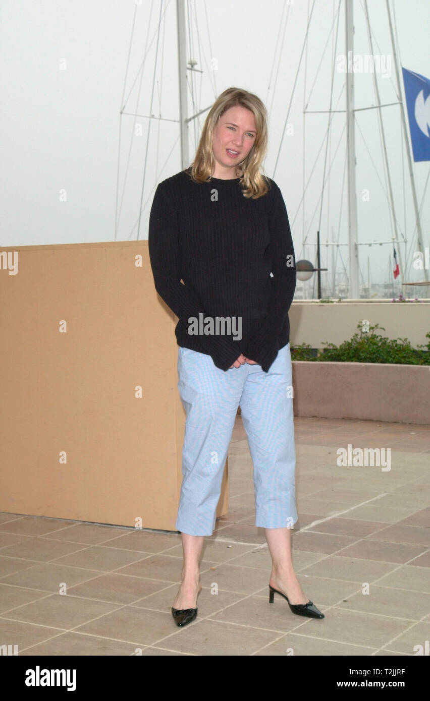 Renee zellweger 2000 hi-res stock photography and images - Alamy