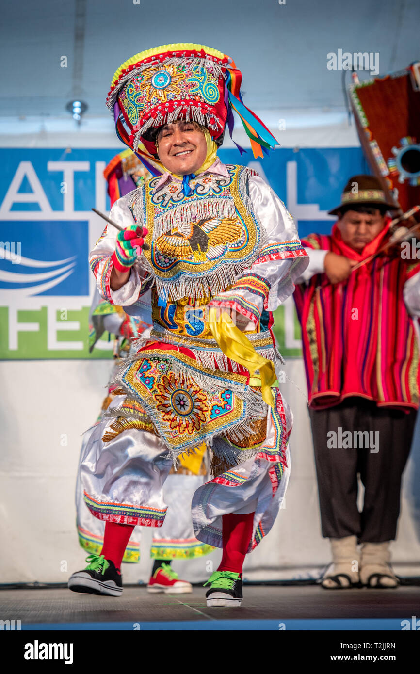 Danza de las tijeras perú hi-res stock photography and images - Alamy