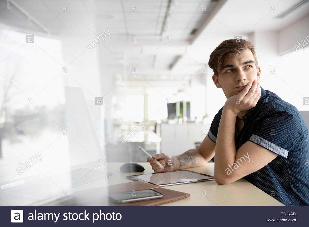 Watching over shoulder working hi-res stock photography and images - Alamy