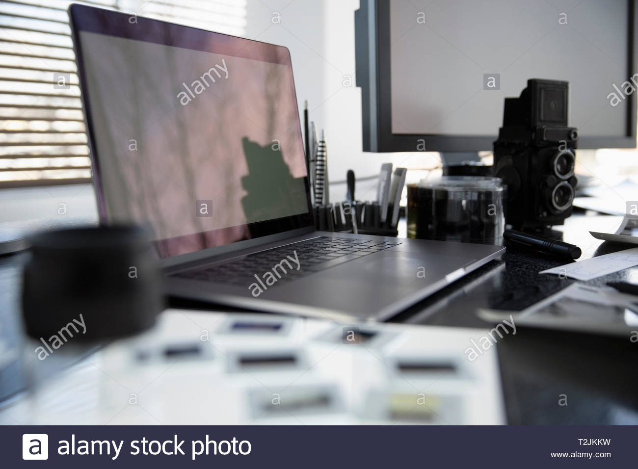Photography desk hi-res stock photography and images - Alamy