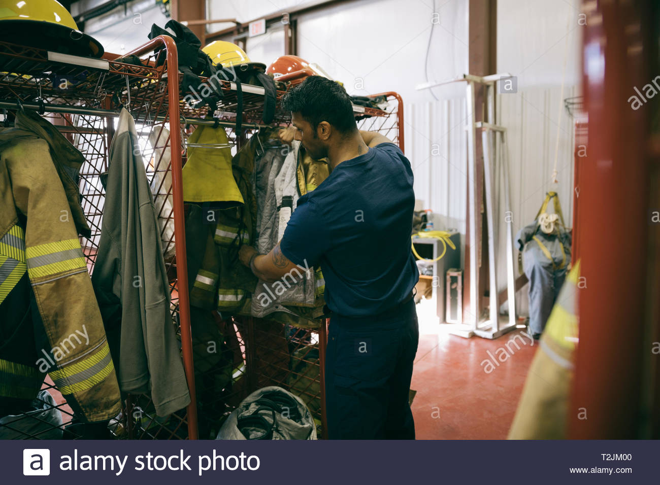 Fire suit race hi-res stock photography and images - Alamy