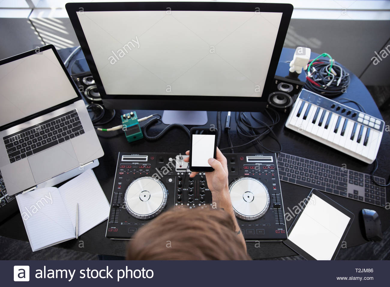 Digital editing suite hi-res stock photography and images - Alamy