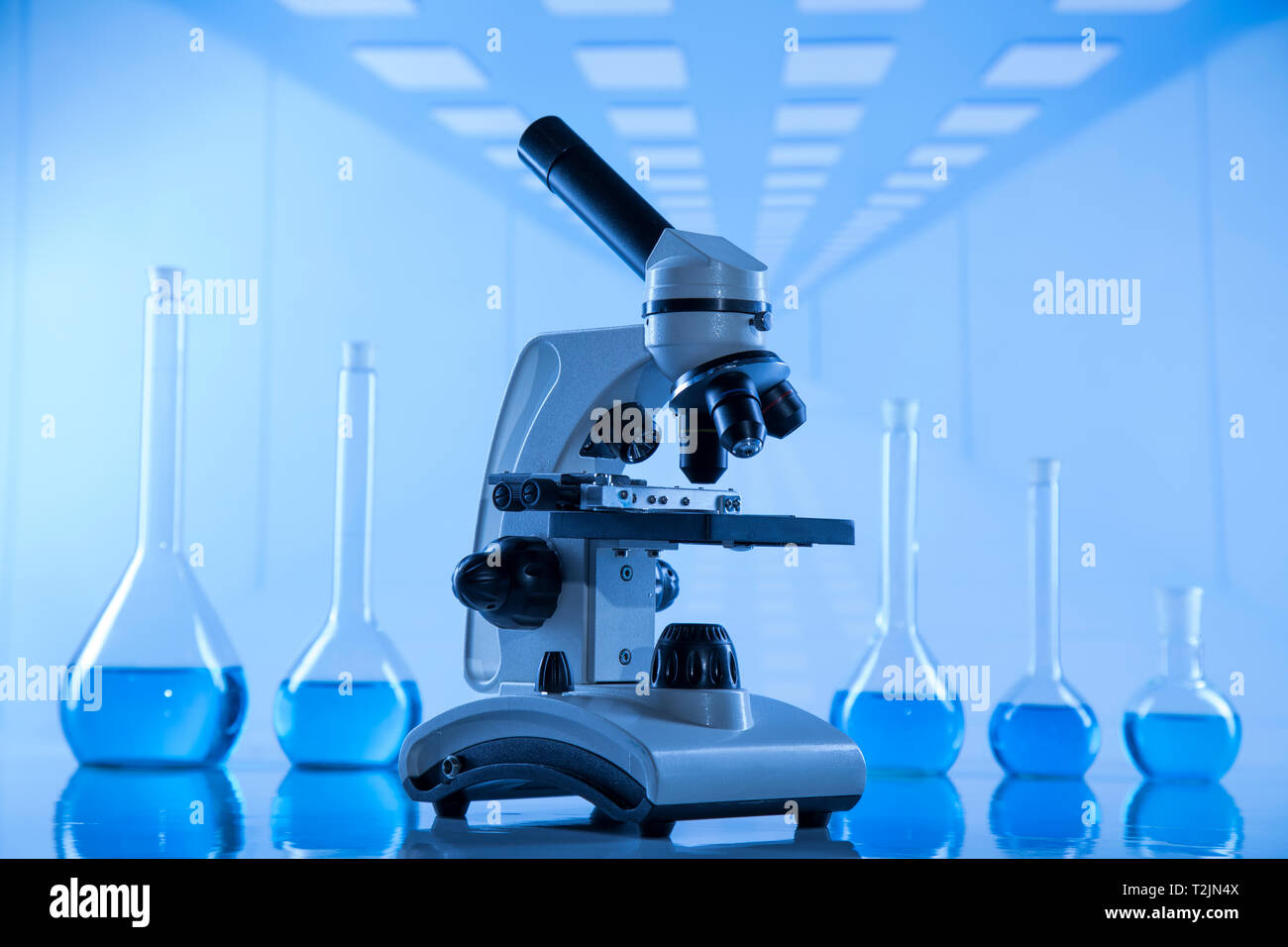 Glassware, Laboratory beakers,Science experiment Stock Photo - Alamy