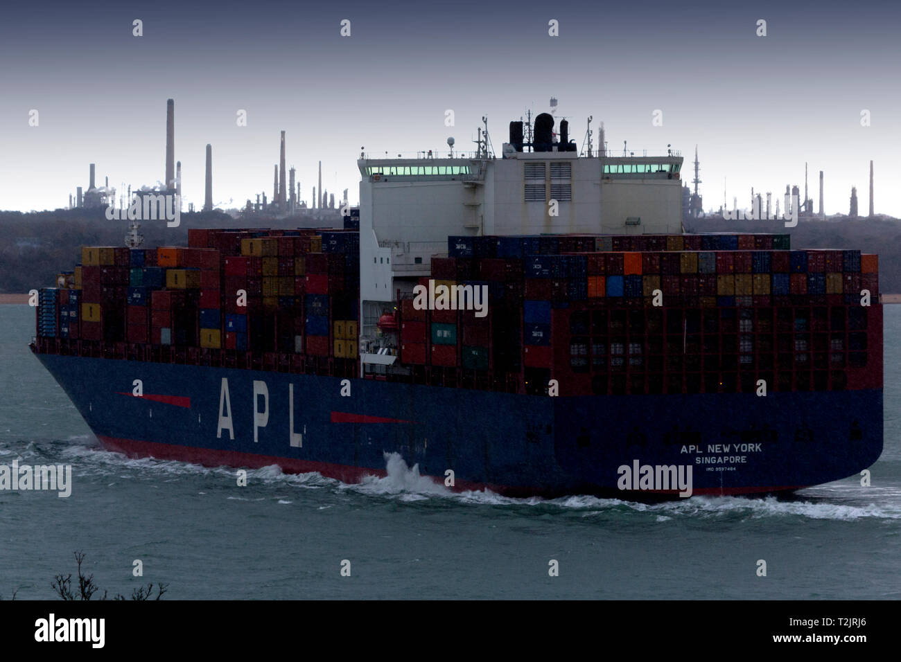 arrives,in,hail,storm,Container Ship,APL,New York,Fawley,Oil,Refinery ...