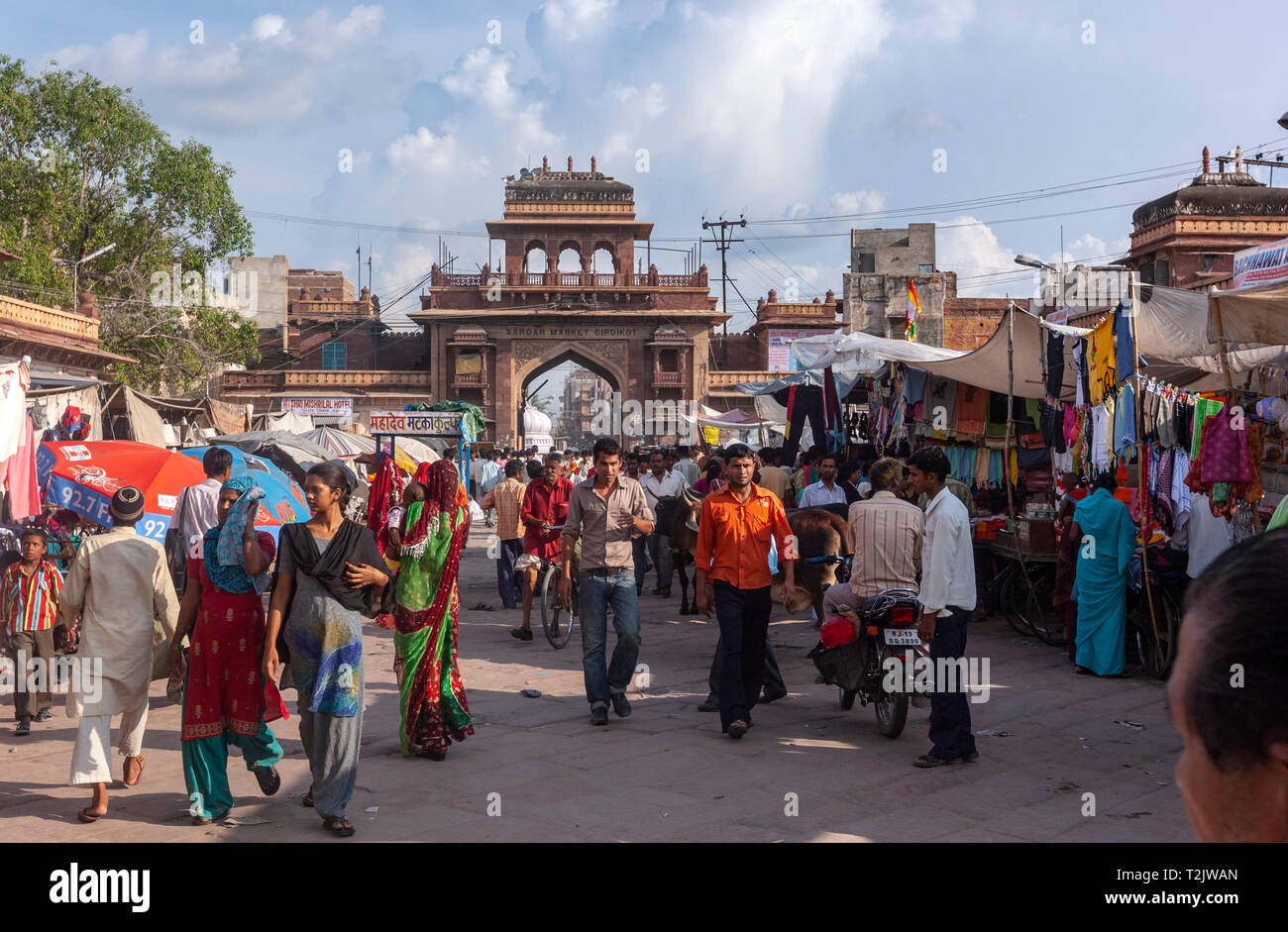 Busy people around Sadar Market Gate in Jodhpur, Rajasthan, India Stock ...