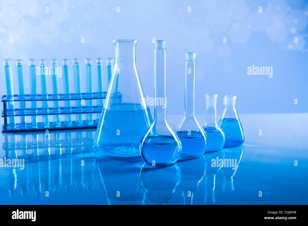 Glassware, Laboratory beakers,Science experiment Stock Photo - Alamy