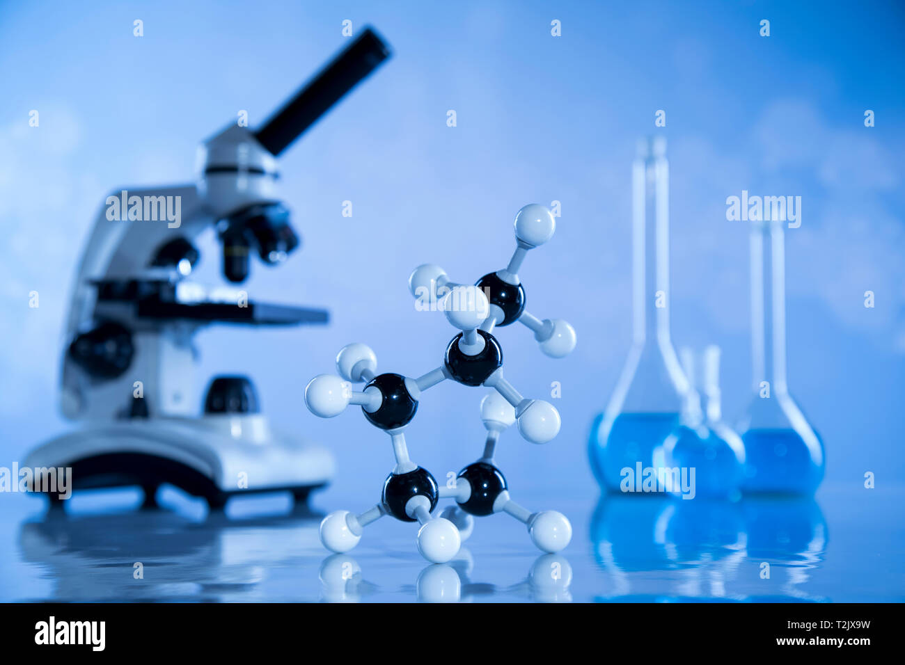 Glassware, Laboratory beakers,Science experiment Stock Photo - Alamy