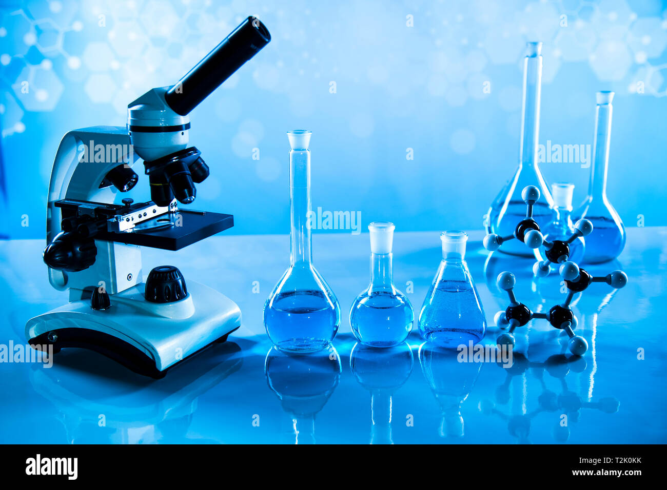 Glassware, Laboratory beakers,Science experiment Stock Photo - Alamy