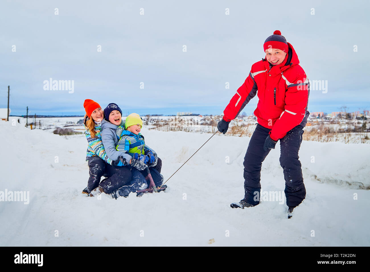 Father two sons play hi-res stock photography and images - Alamy