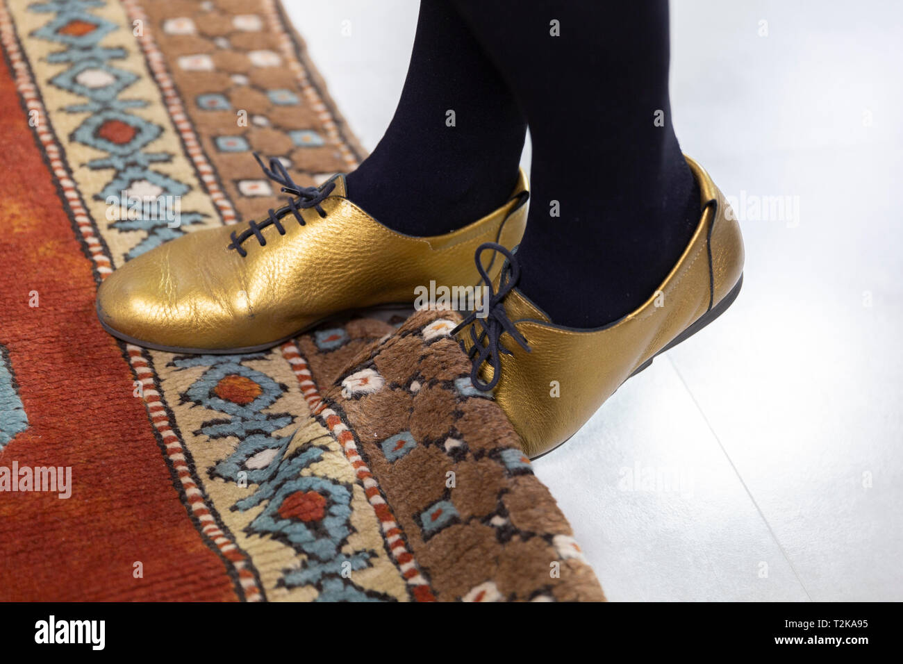 100 foot fall hi-res stock photography and images - Alamy