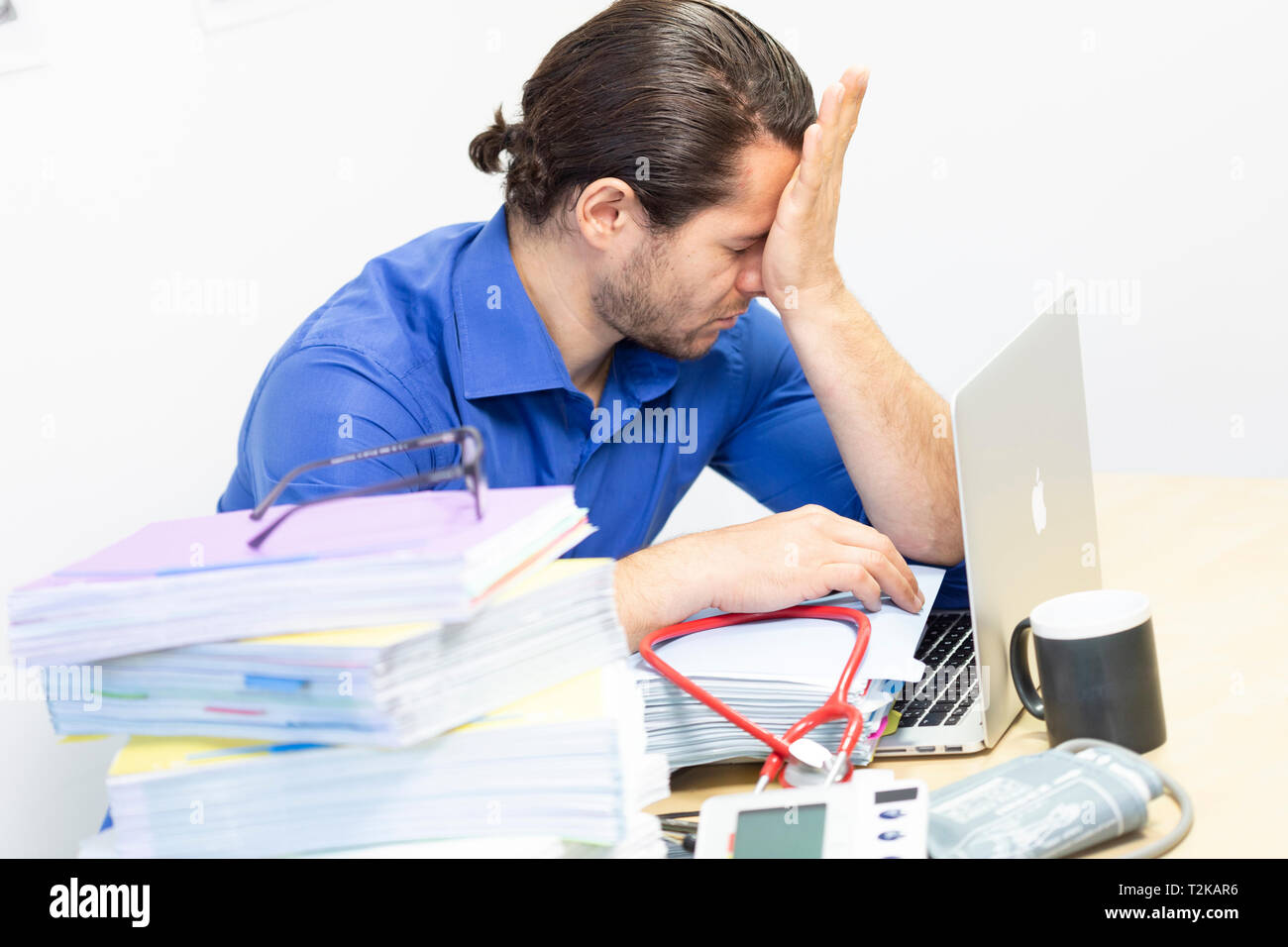 Doctor burn out hi-res stock photography and images - Alamy