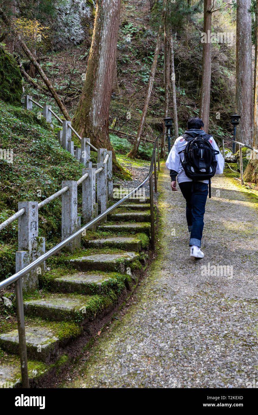 Henro Pilgrim on he Shikoku Pilgrimage Trail - made up of 88 temples ...