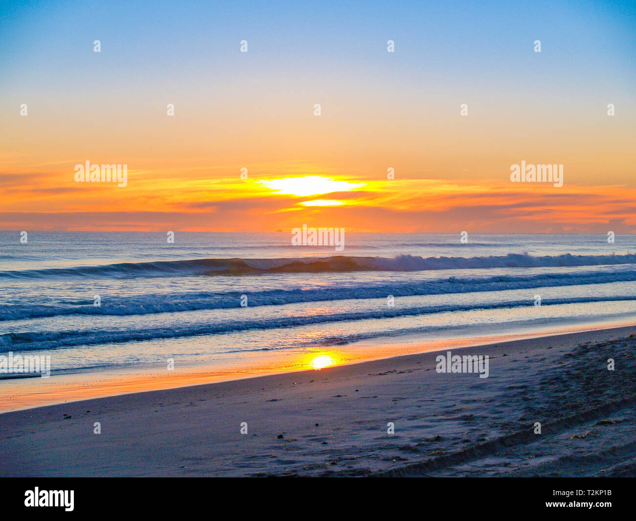 Papamoa beach hi-res stock photography and images - Alamy