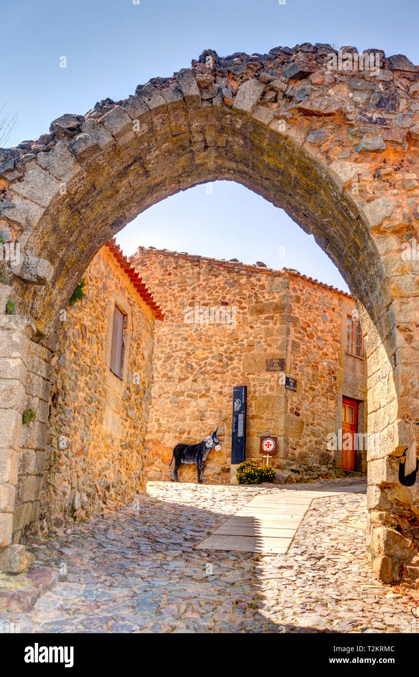Castelo rodrigo portugal hi-res stock photography and images - Alamy
