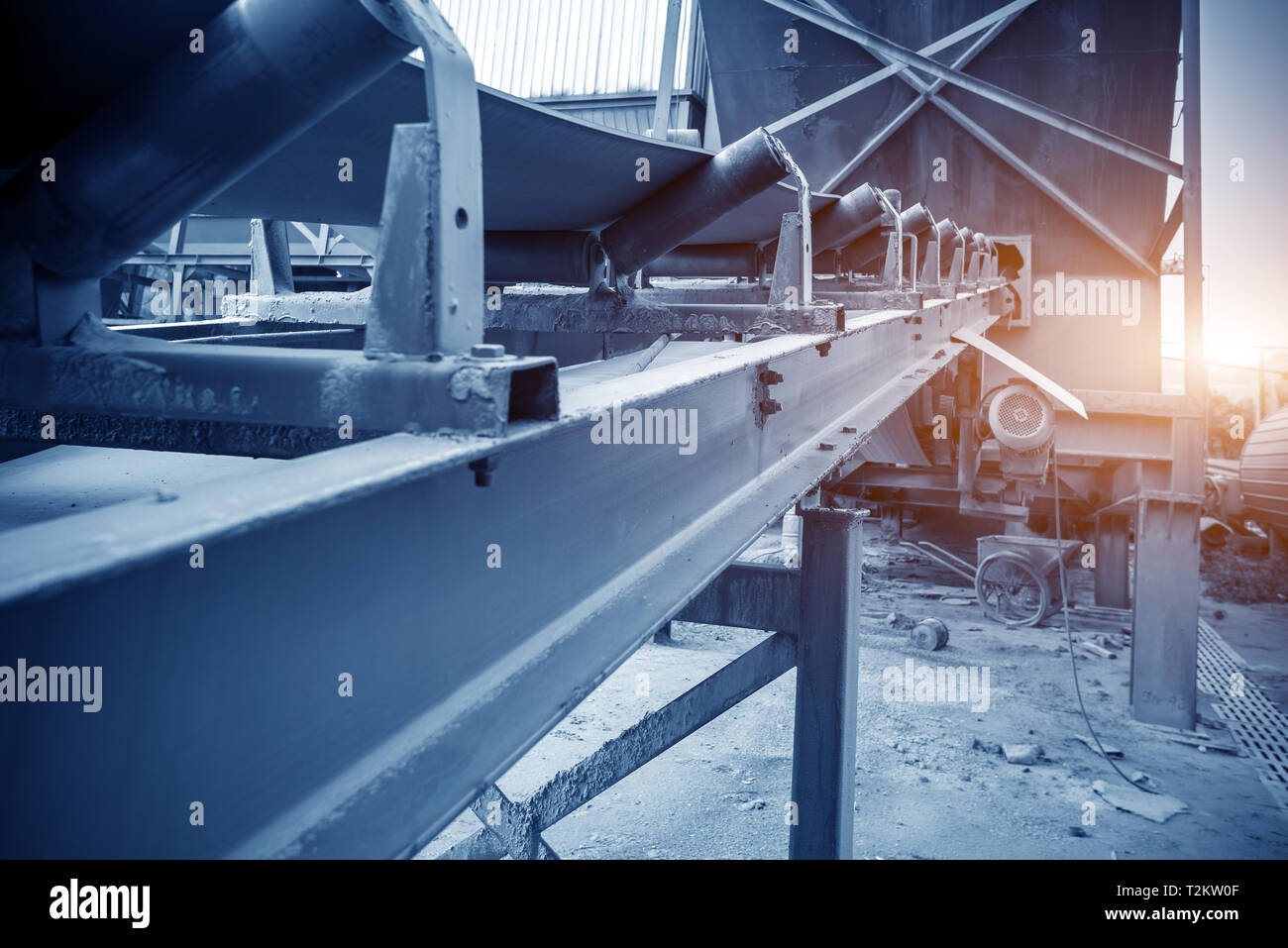 Quarry machinery hi-res stock photography and images - Alamy