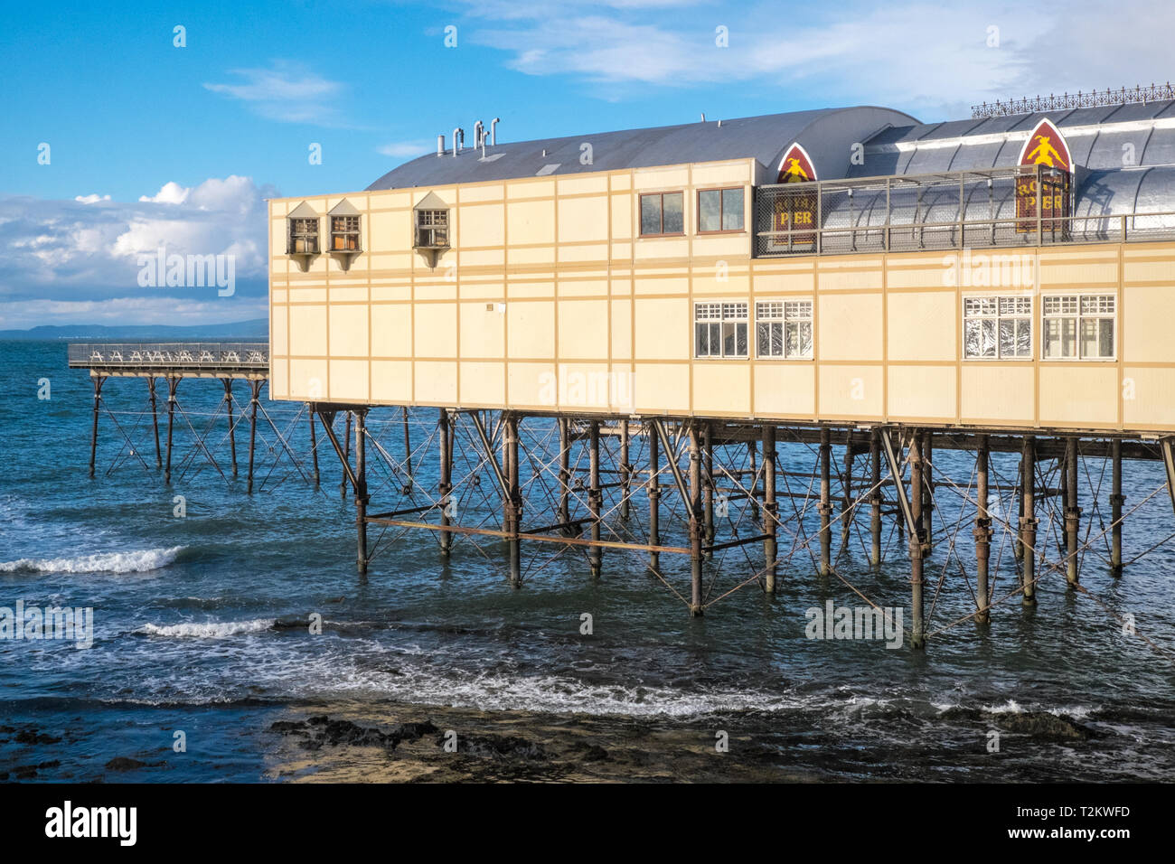 The royal pier aberystwyth hi-res stock photography and images - Alamy