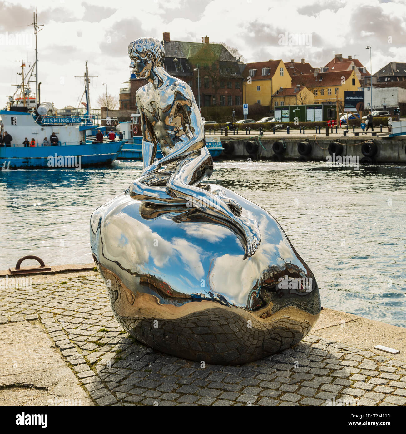 Polished steel sculpture han he hi-res stock photography and images - Alamy