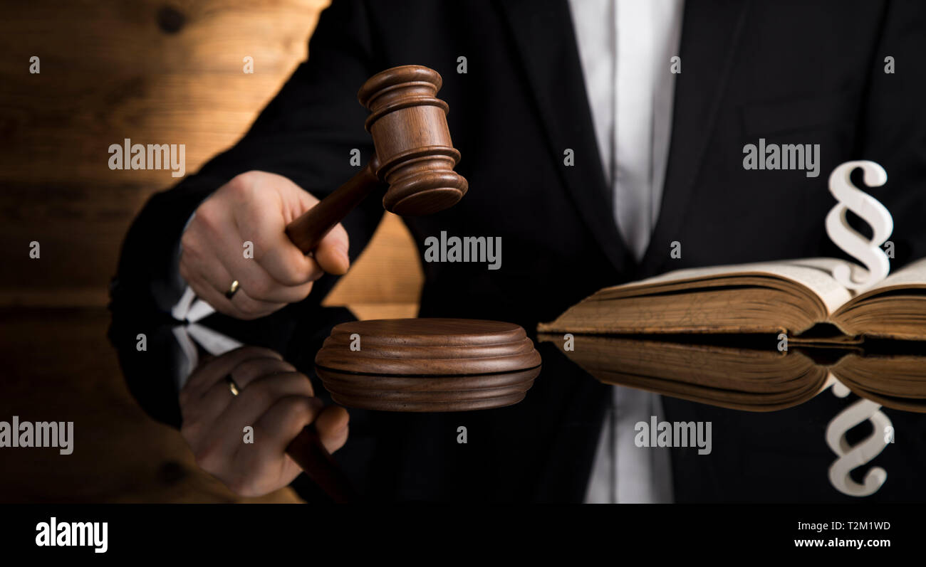 Courtroom, Judge, male judge in black mirror background Stock Photo - Alamy