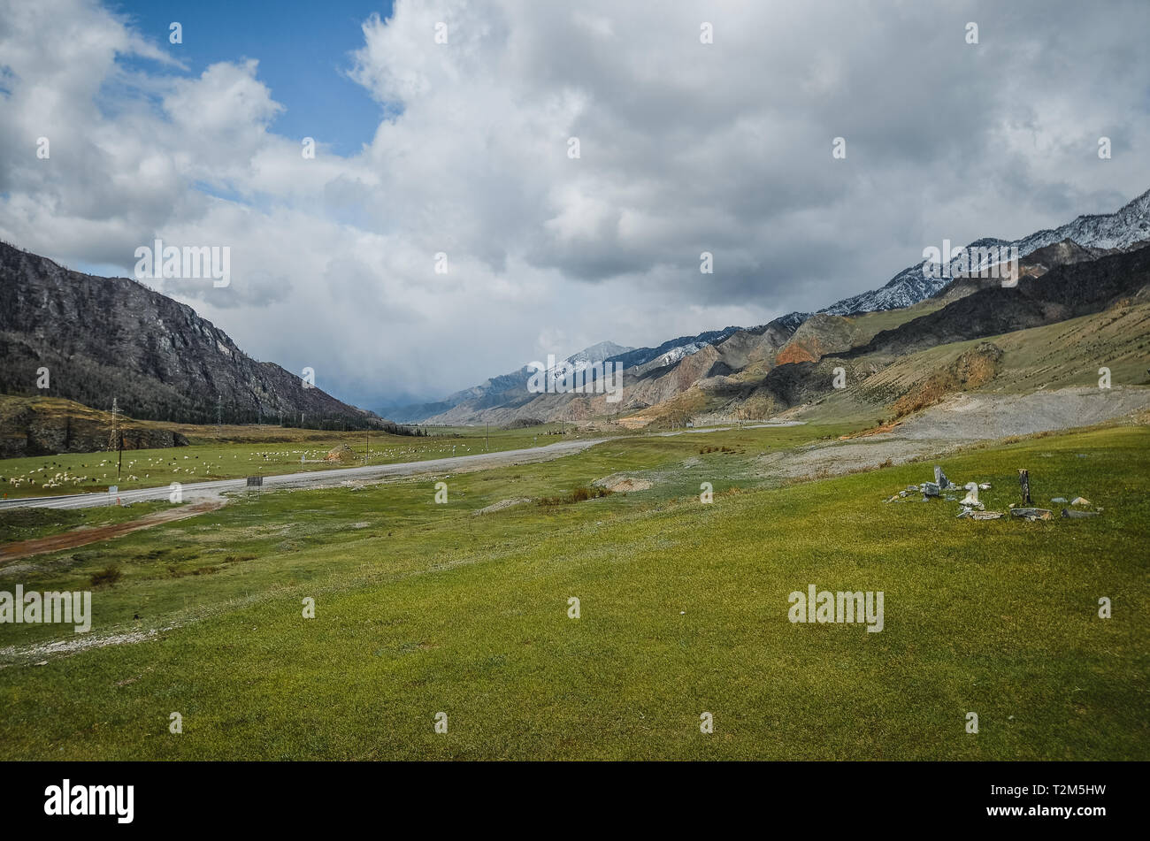 Mountain landscapes of the Chui tract, Altai. Valley Chuya ...