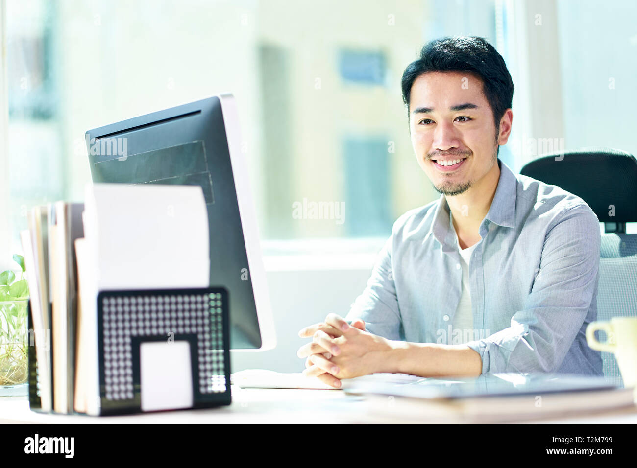 White business man hi-res stock photography and images - Alamy