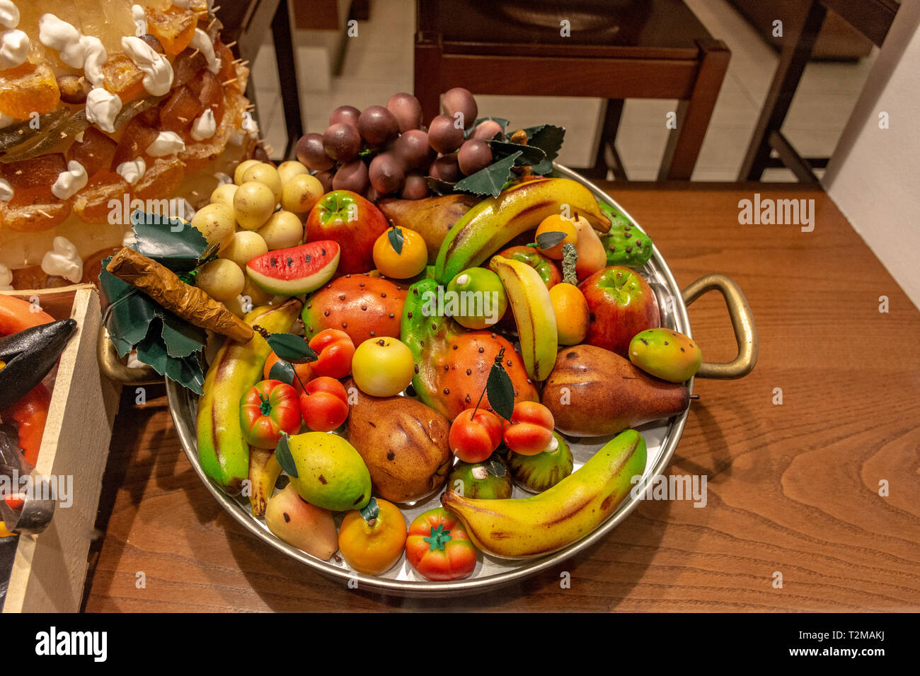 Italy, Venice, objects in a souvenir shop Stock Photo - Alamy