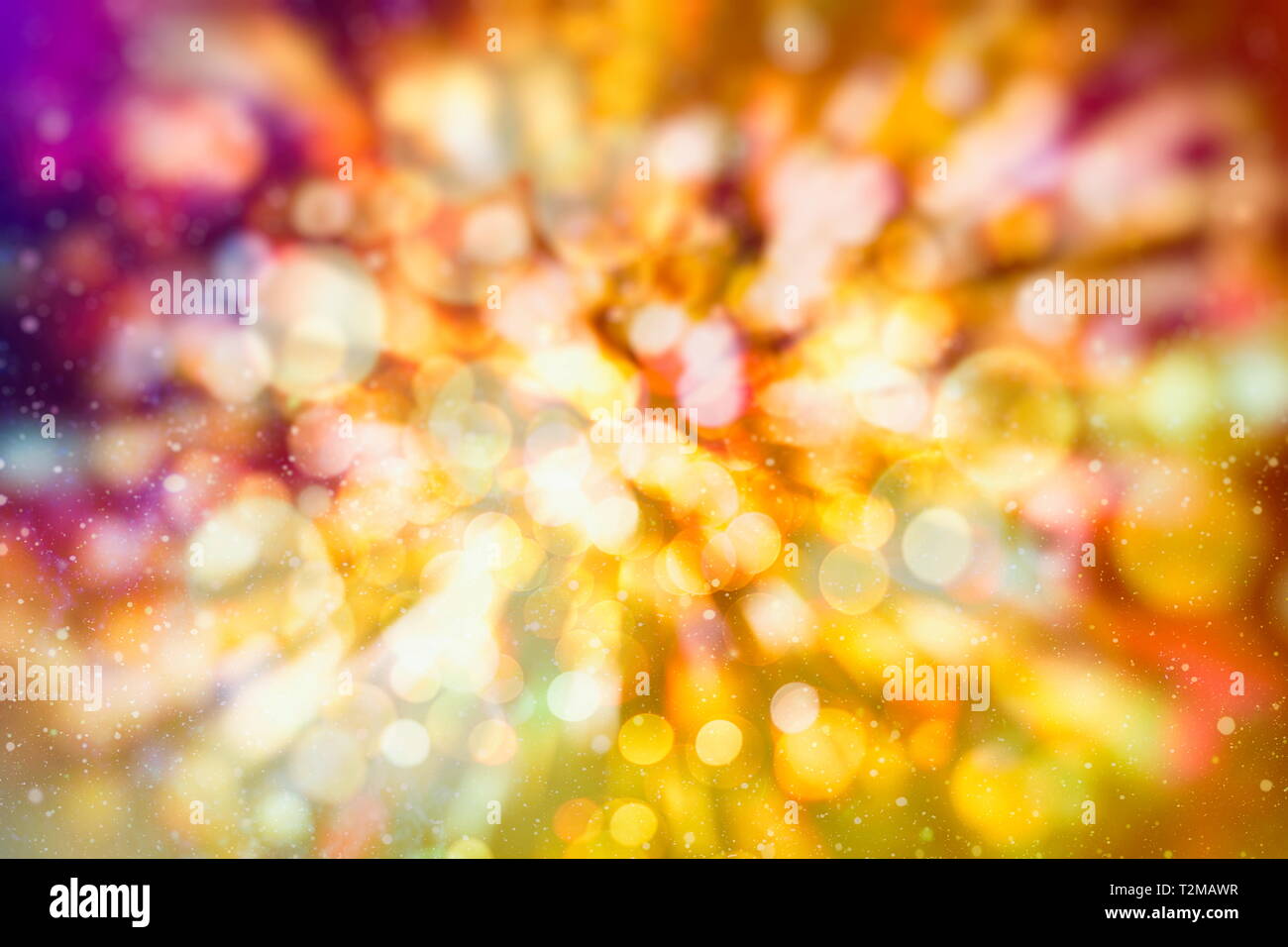 Christmas light background. Holiday glowing backdrop. Defocused ...