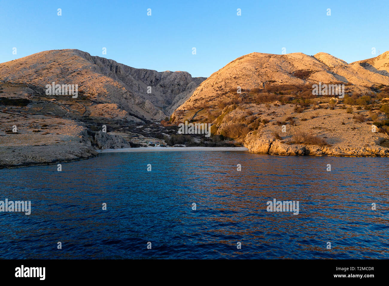 Beautiful secluded beach hi-res stock photography and images - Alamy