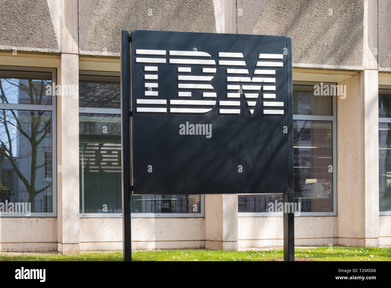 Ibm office hi-res stock photography and images - Alamy