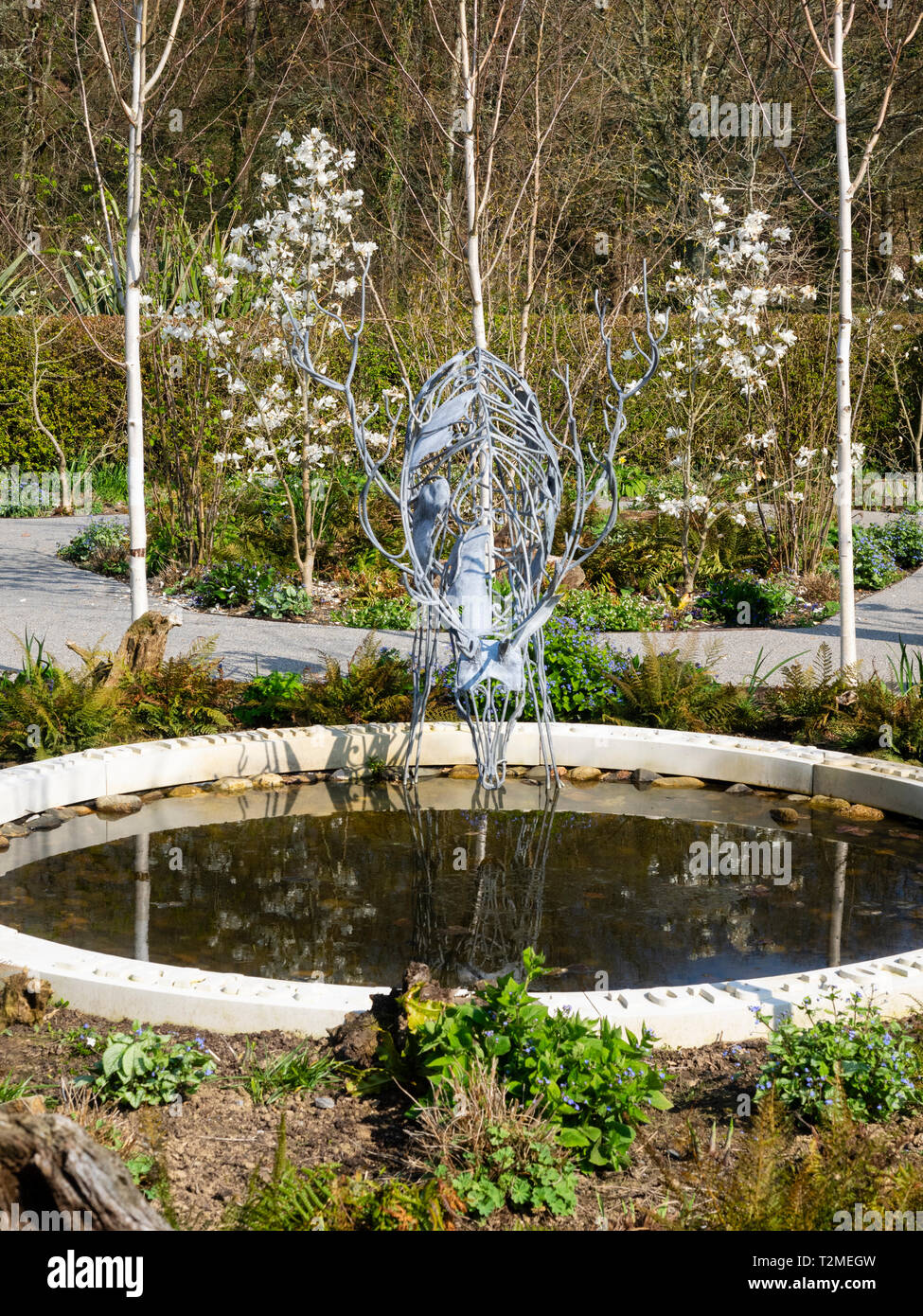 Stag sculpture hi-res stock photography and images - Alamy