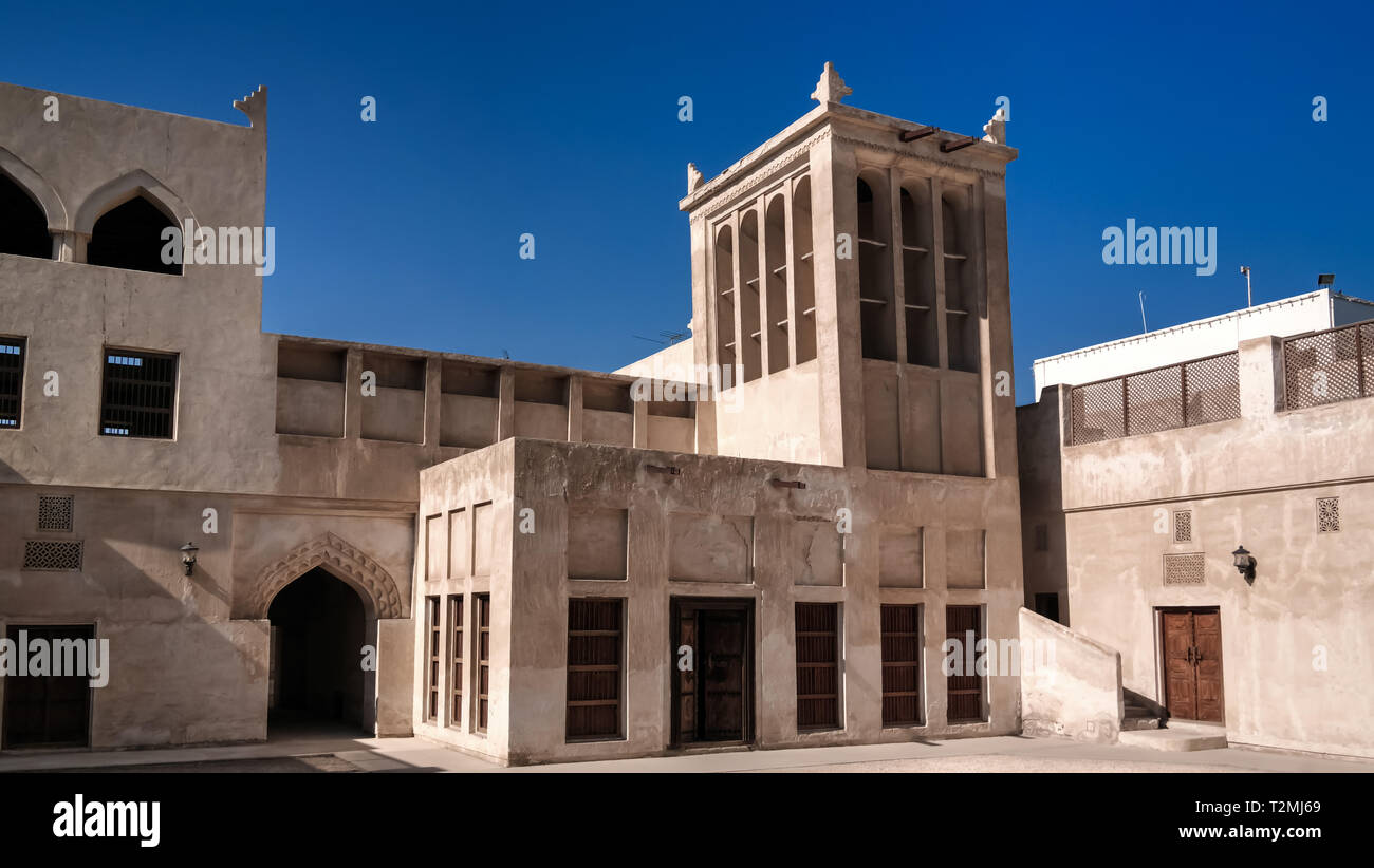 Exterior view to Sheikh Isa Bin Ali Al Khalifa house and mosque in ...