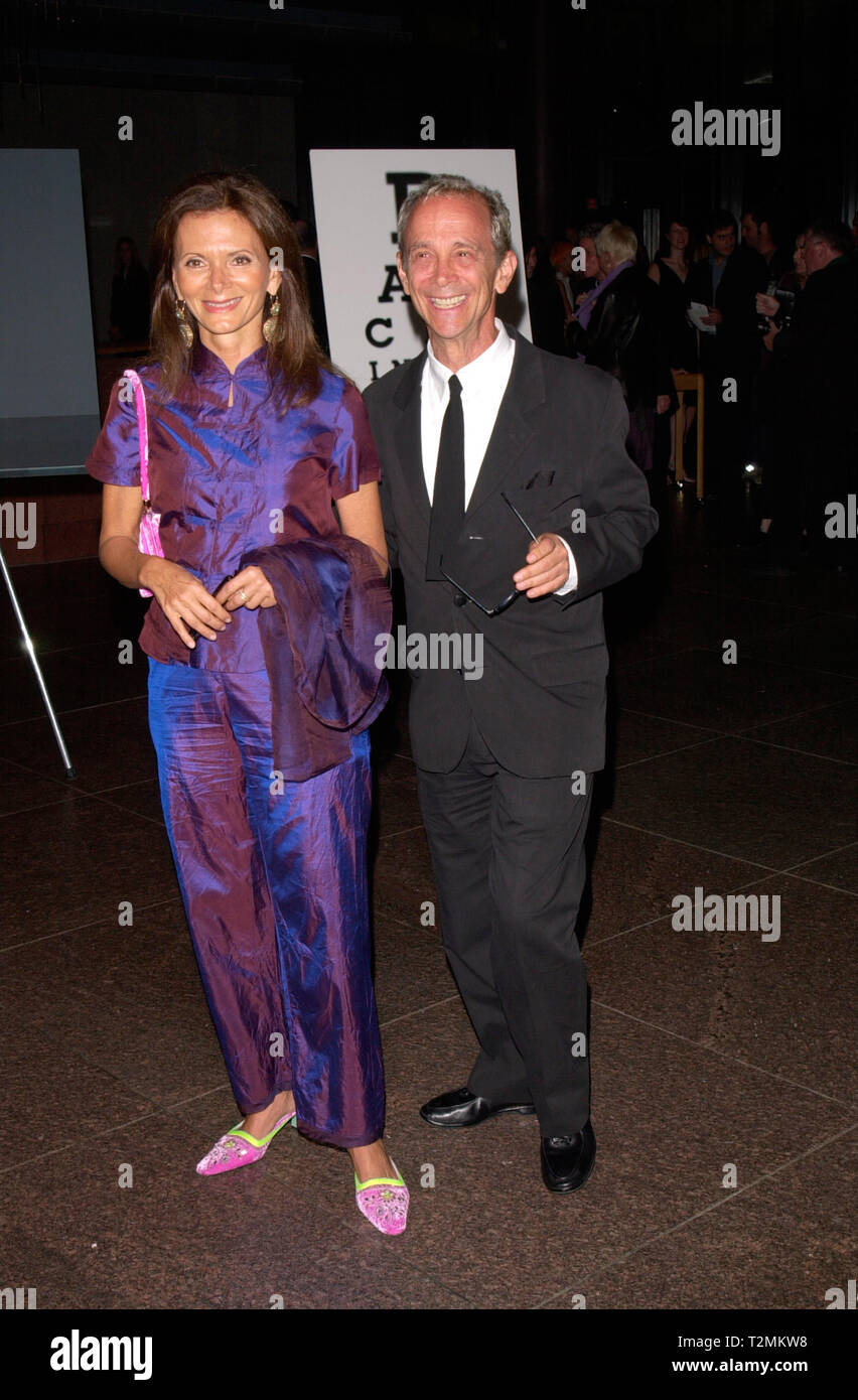Joel grey lynn hi-res stock photography and images - Alamy