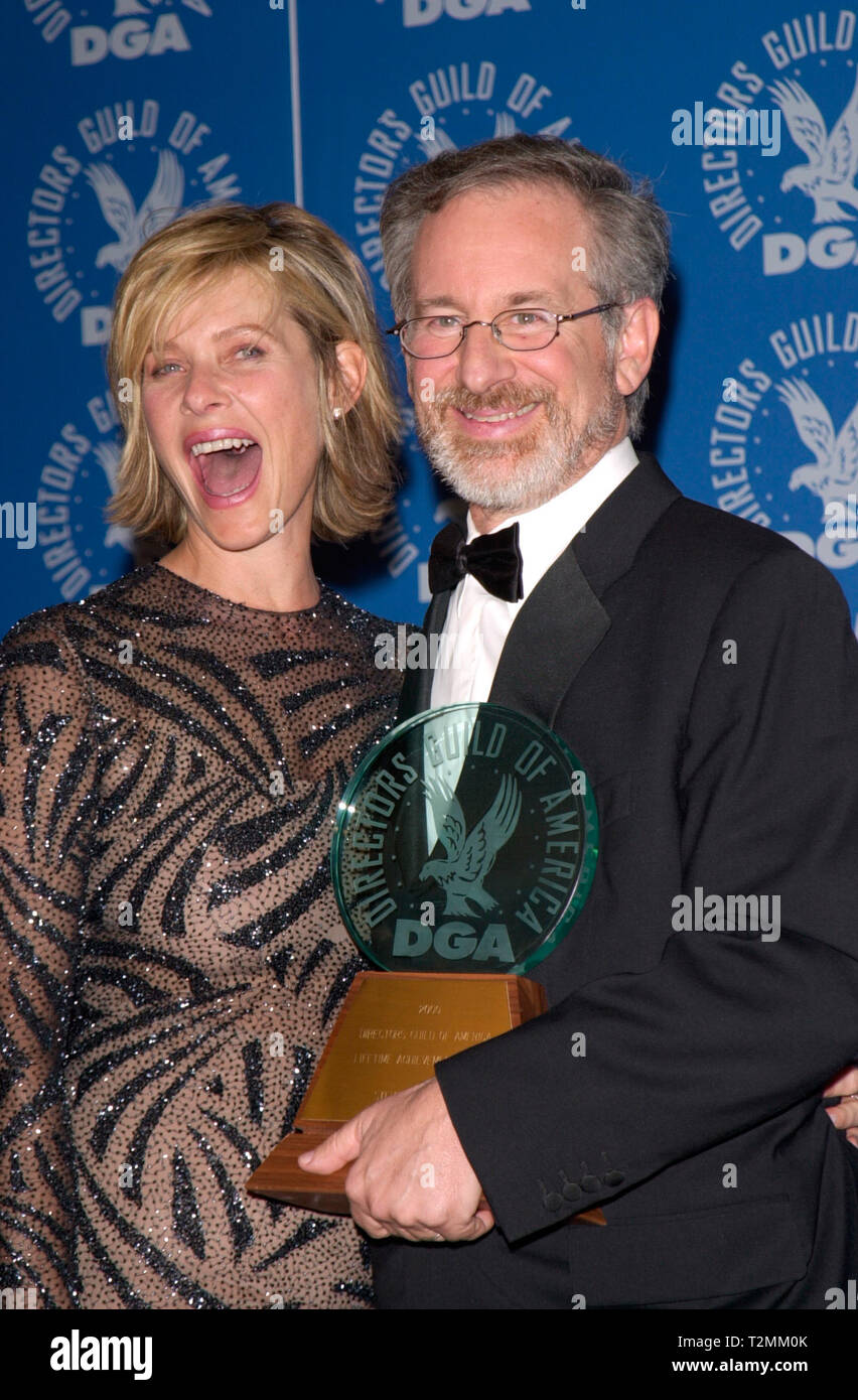LOS ANGELES, CA. March 11, 2000: Director Steven Spielberg & Actress ...