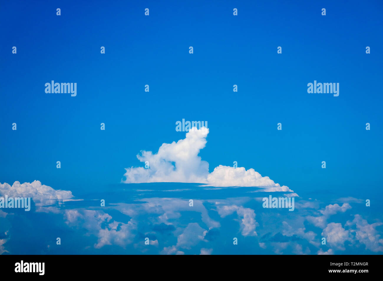 Beautiful heap clouds with clear blue sky and sun background Stock ...