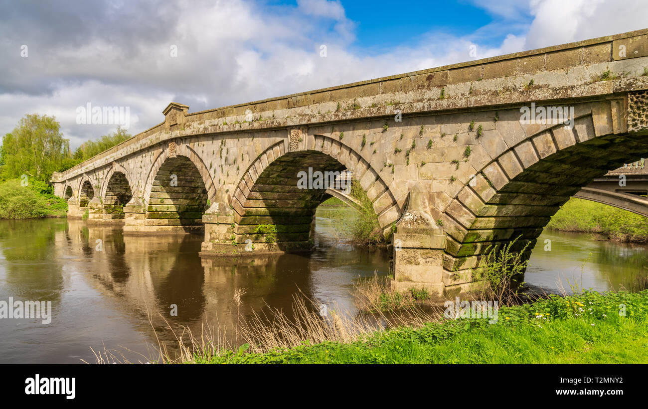 Atcham Old Bridge over the River Severn in Atcham, near Shrewsbury ...