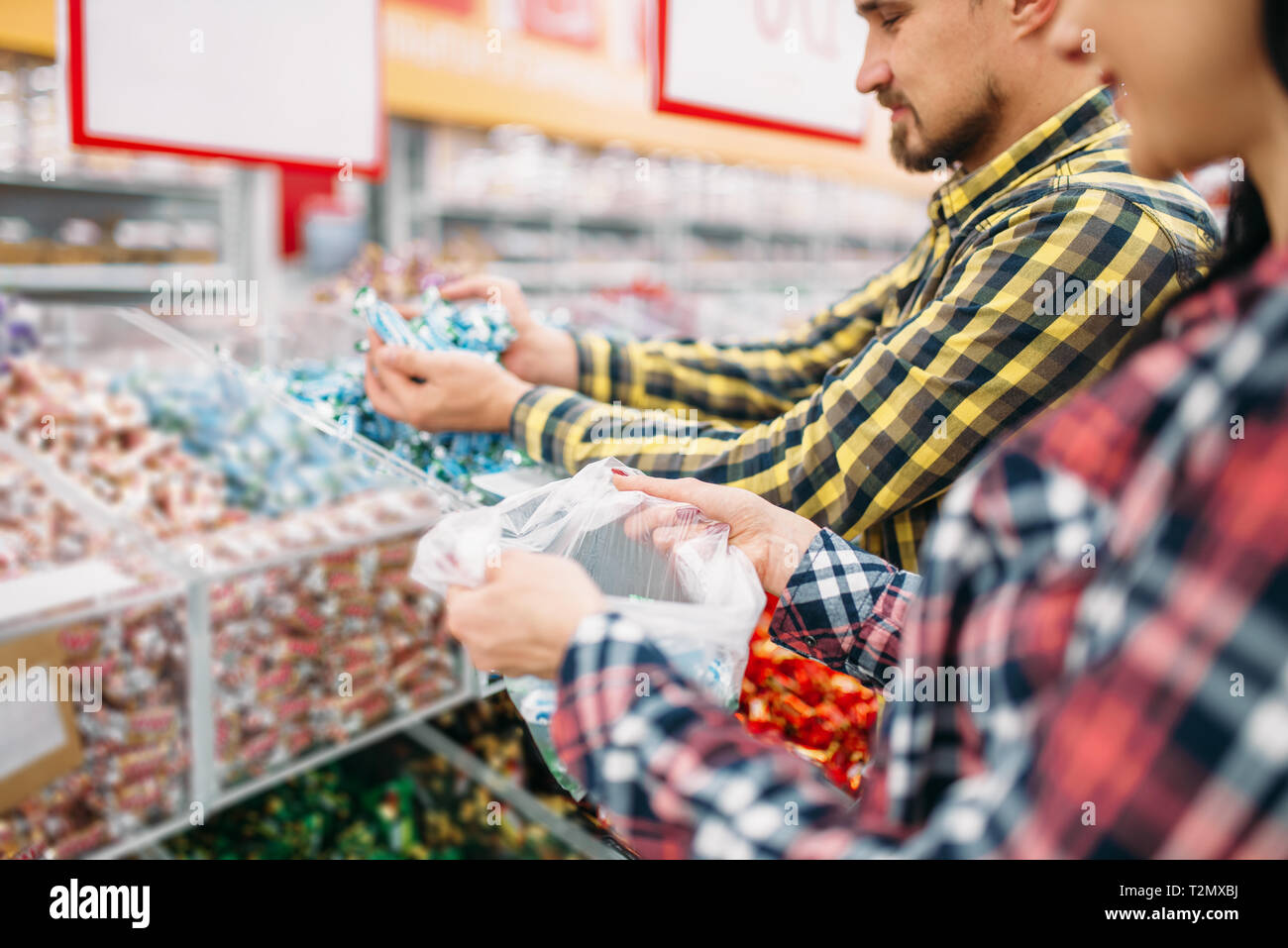 Buying sweets hi-res stock photography and images - Alamy