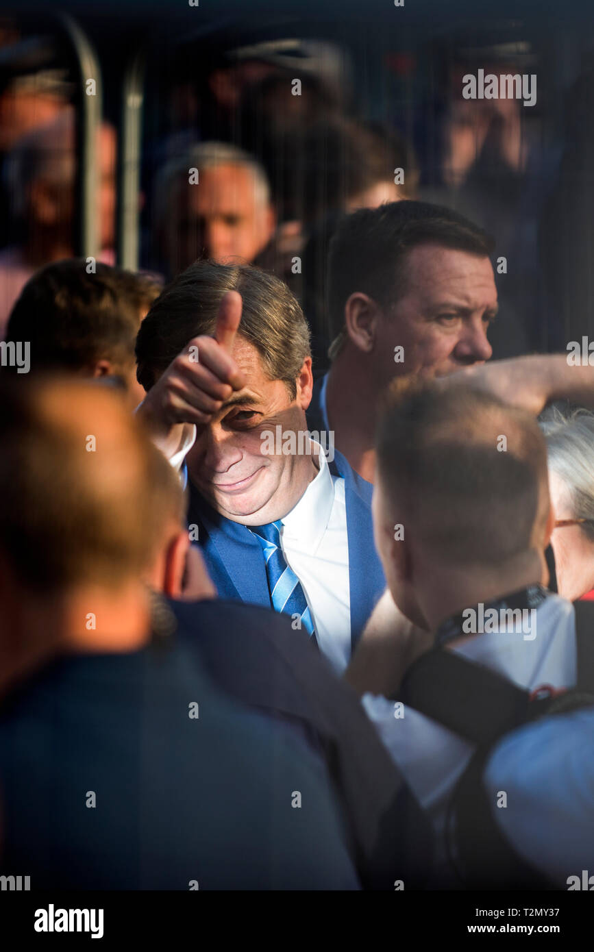 Farage laughing hi-res stock photography and images - Alamy