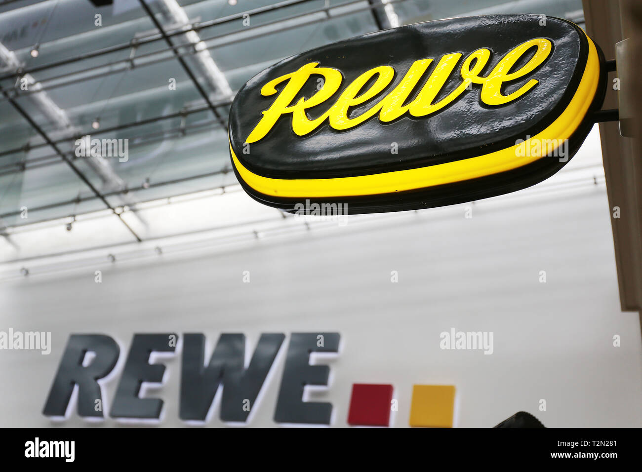 03 April 2019, North Rhine-Westphalia, Köln: An old and a new logo of ...