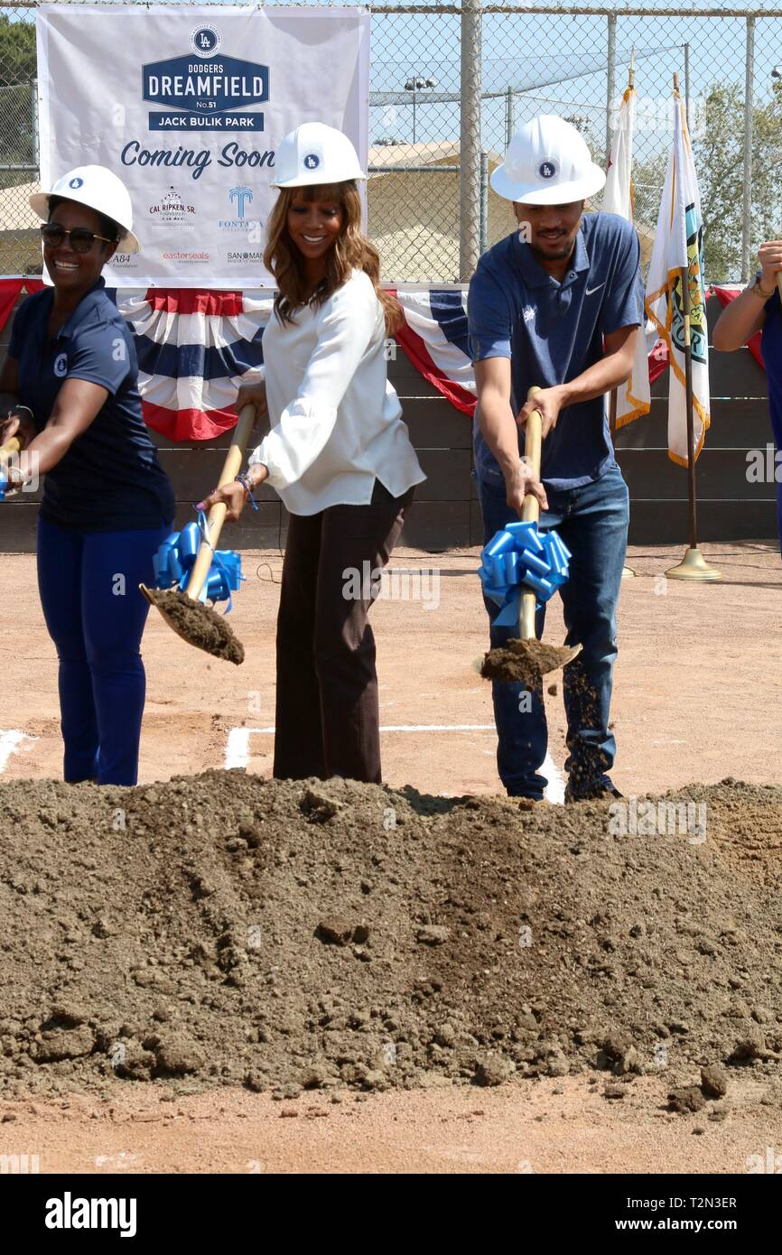 Holly Robinson Peete, RJ Peete in attendance for Dodgers Dreamfield 51 ...