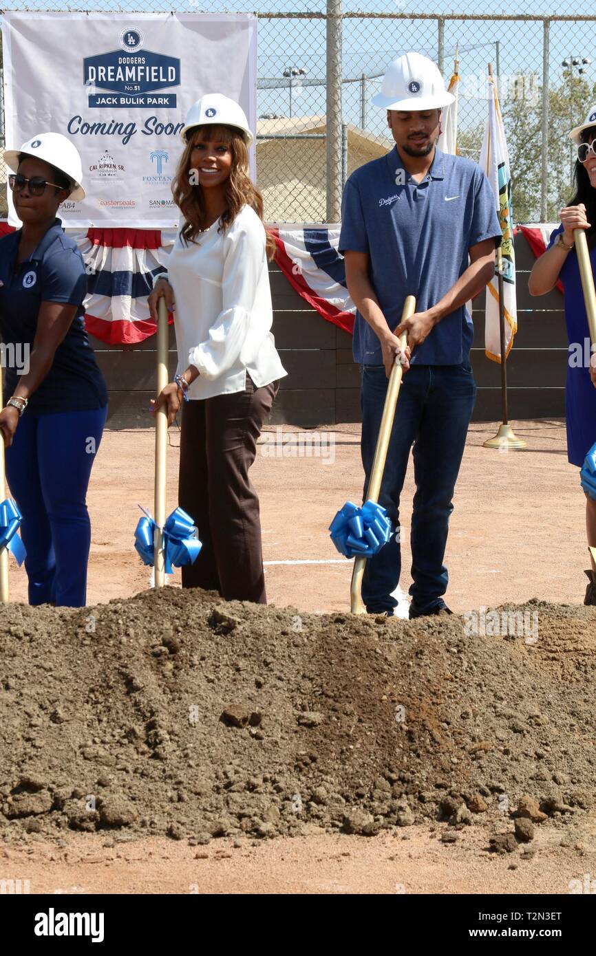 Holly Robinson Peete, RJ Peete in attendance for Dodgers Dreamfield 51 ...