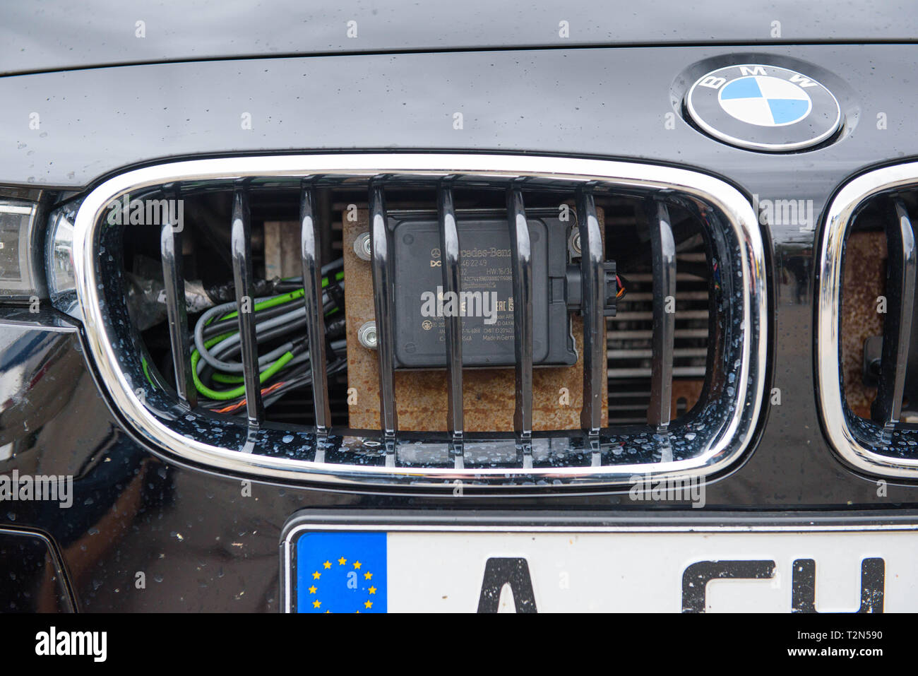 Schengen, Luxembourg. 03rd Apr, 2019. An electronic component can be ...