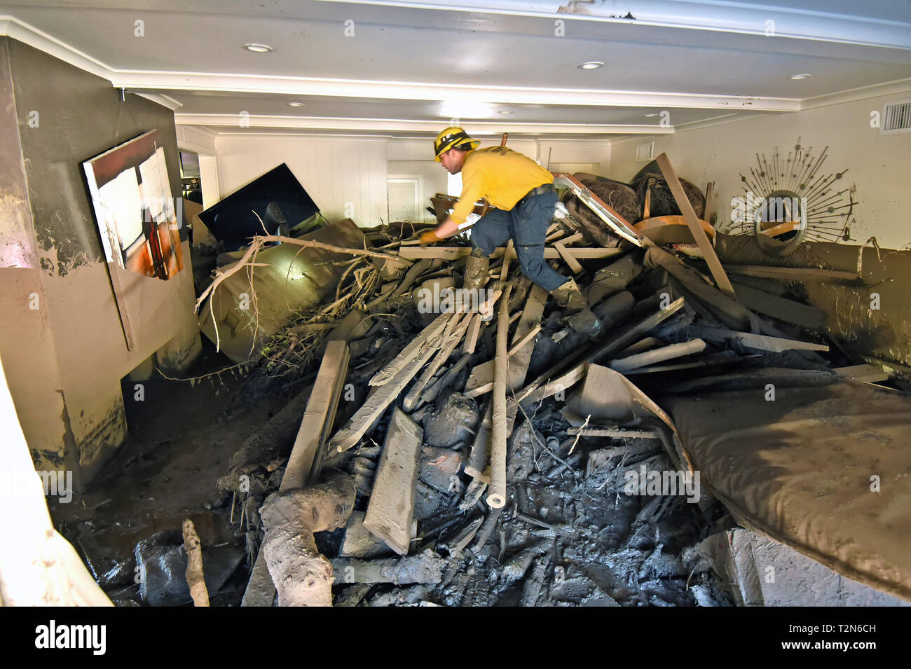 Montecito debris flow hi-res stock photography and images - Alamy