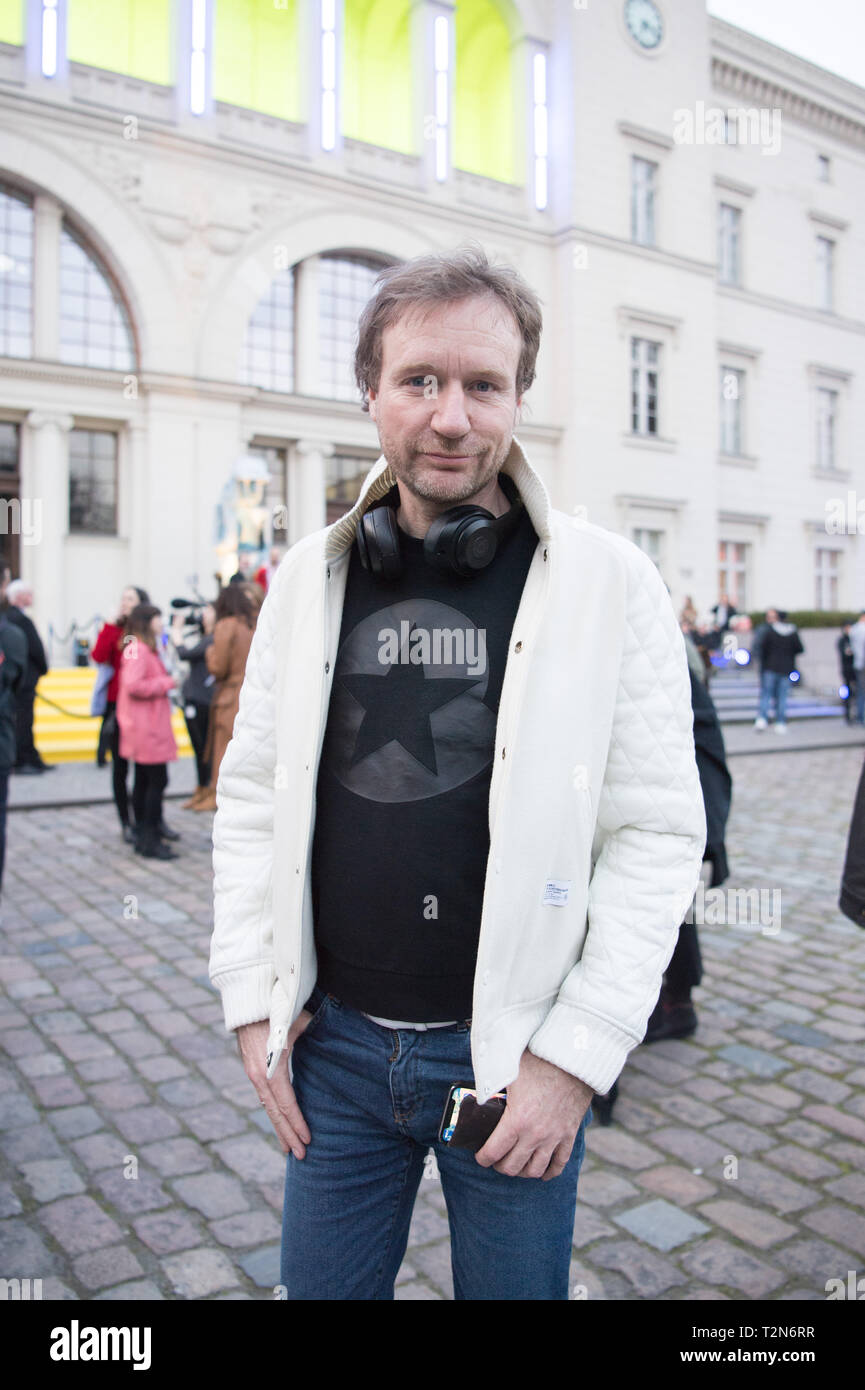 Berlin, Germany. 03rd Apr, 2019. Tim Renner comes to the premiere of ...