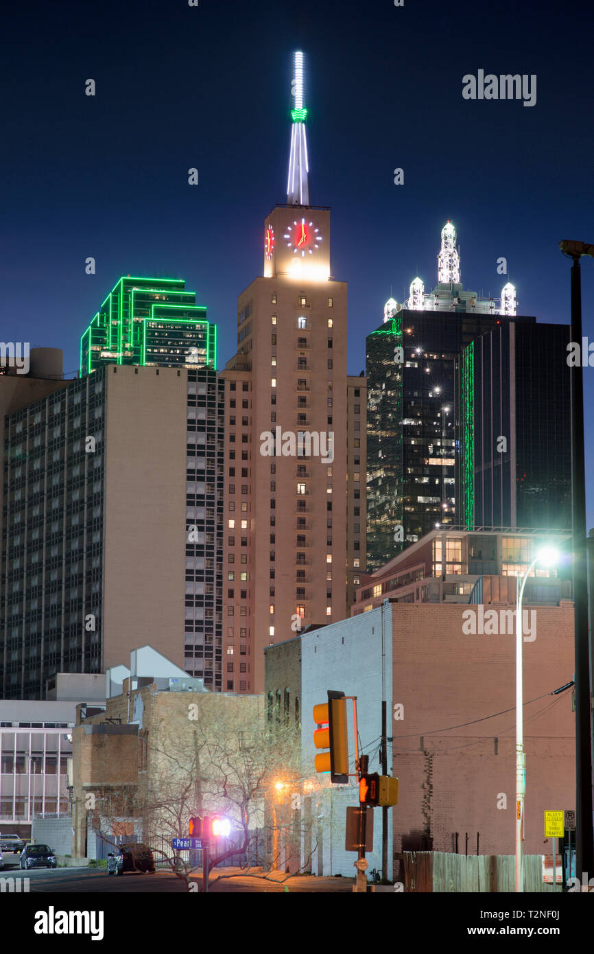 Skyline dallas hi-res stock photography and images - Alamy