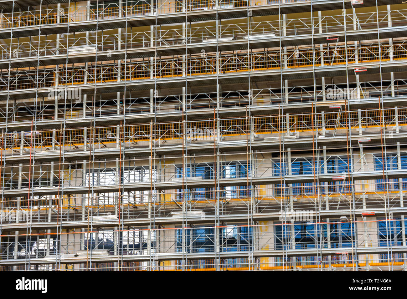Scaffold protection scaffold hi-res stock photography and images - Alamy