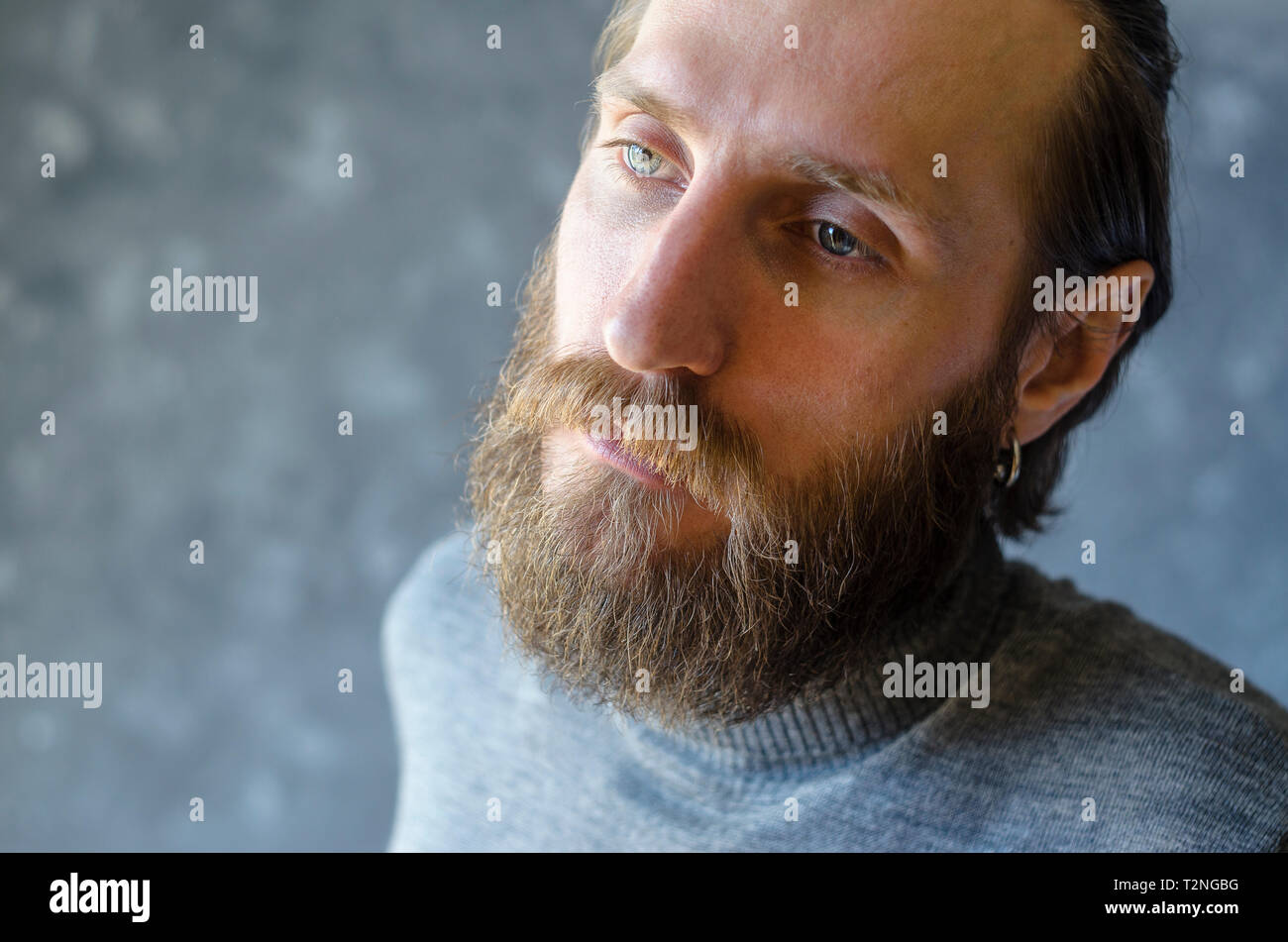 Sad indifferent serious hi-res stock photography and images - Alamy
